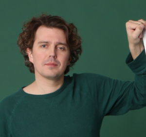 Alex Vizorek Et Sa Compagne